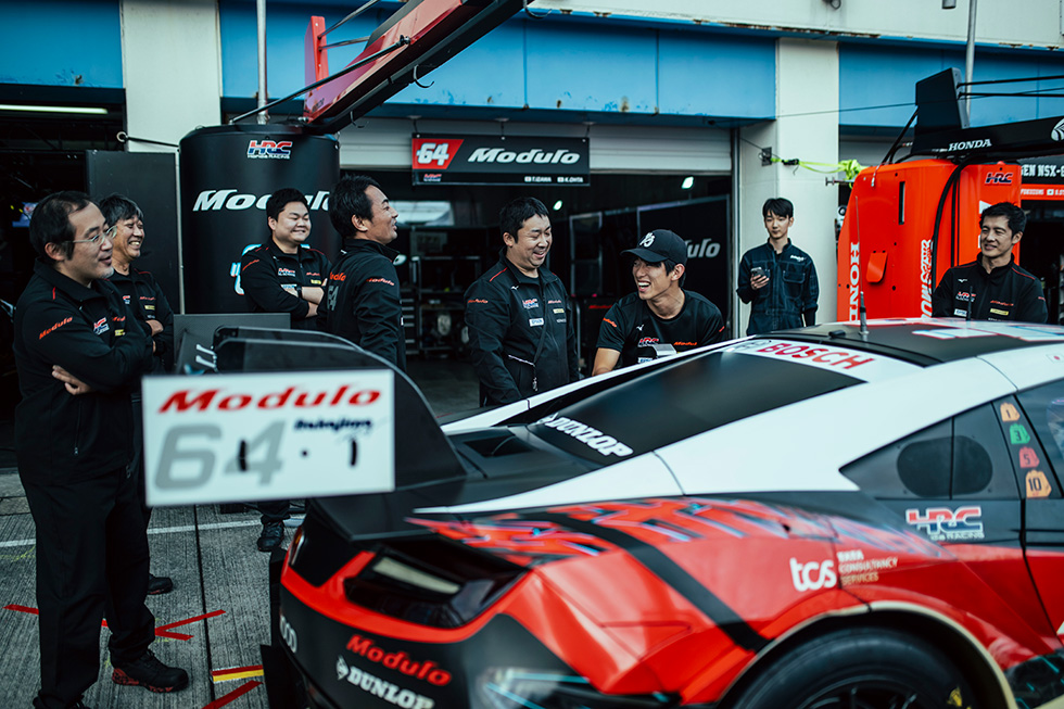Honda Access | Modulo SUPER GT