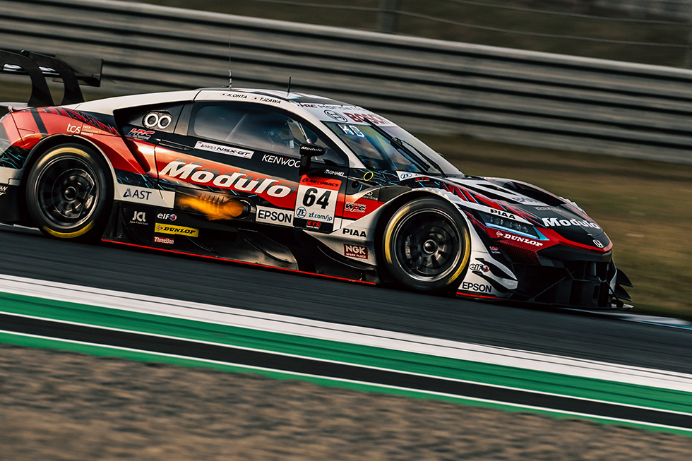 Honda Access | Modulo SUPER GT