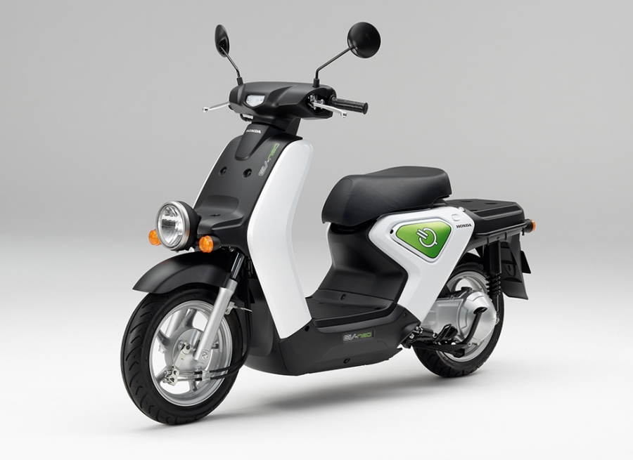 Honda | 電動二輪車「EV-neo」のリース販売を開始